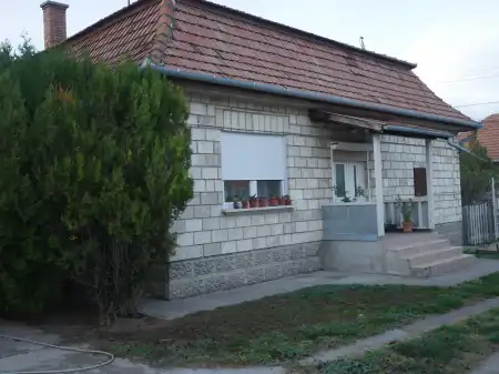 Eladó ingatlan Pest megyében Albertirsa és környékén!